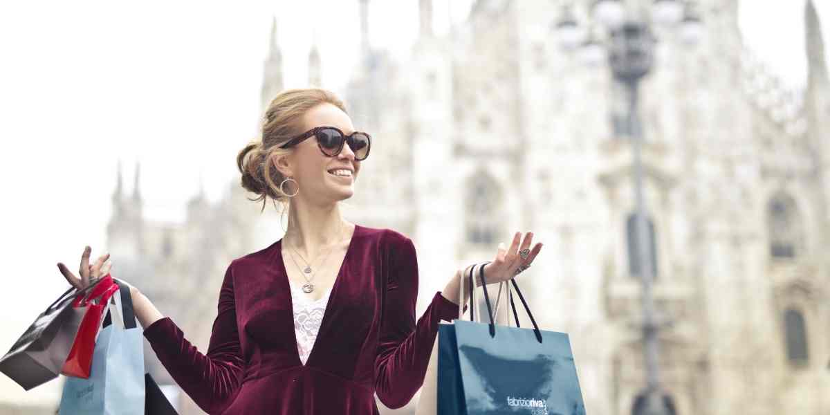 Características de um Megalómano - Livraria de Portugal